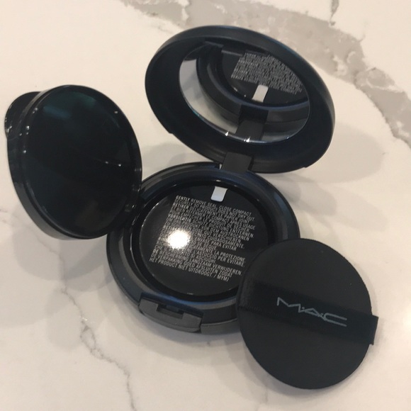 MAC Cosmetics | Makeup | Nwt No Box Mac Shade Intelligence Compact 4 ...